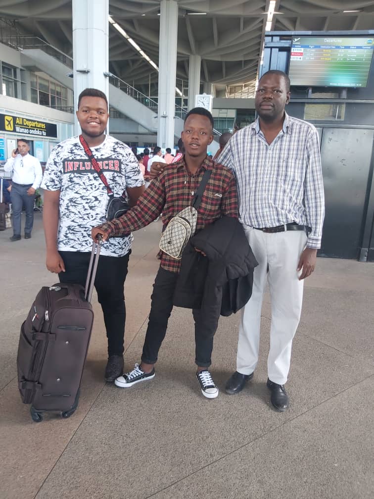 Mr Xavier is ready to Go in India - Study abroad with the Best